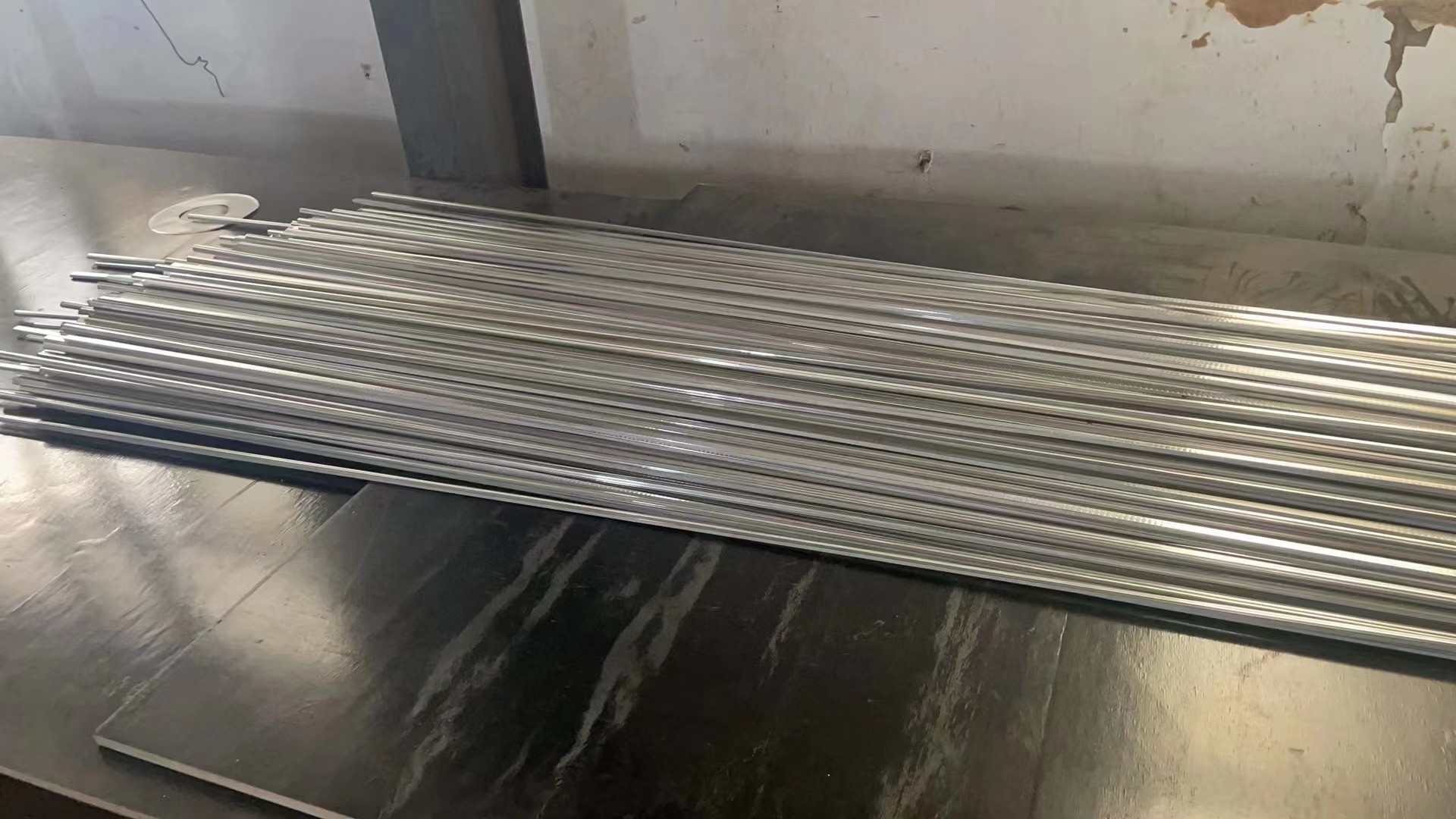 No Corrosion Glass Door Spacer Bar With Butyl Adhesive Tape